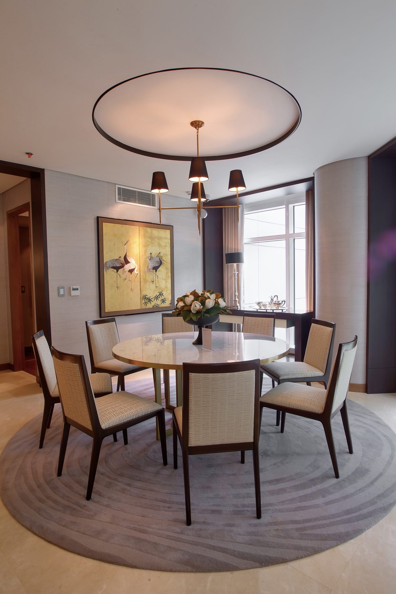 two roxas triangle - Mendoza Architects